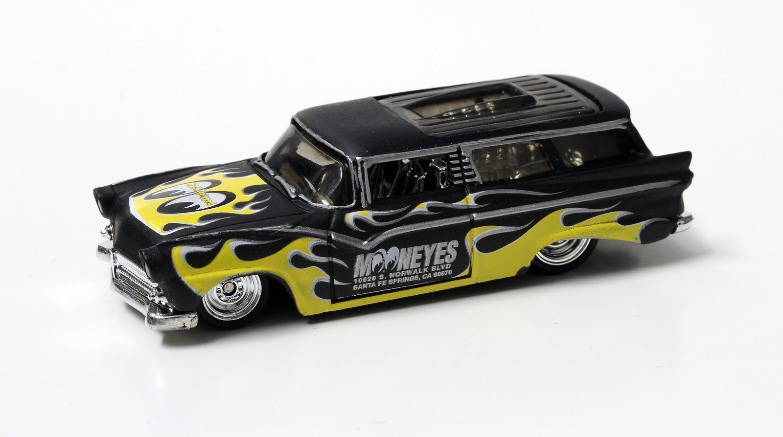 Epic Collage : 8 Crate